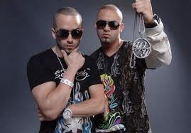 PROMOBOOM!!!: WISIN & YANDEL PONEN SU BLIN BLIN EN LOS TENIS & EL CINE
