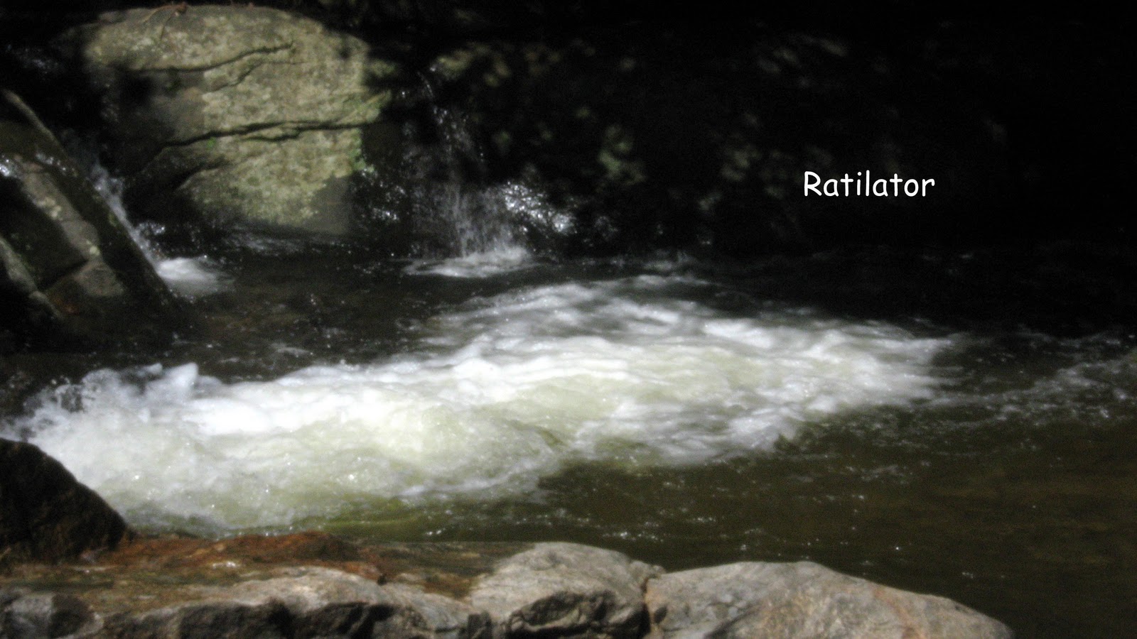 Picturesque India - Aliyar Dam & Monkey Falls