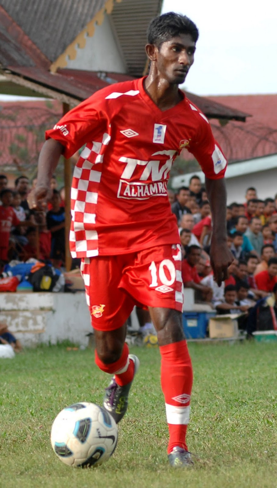 KELANTAN FOOTBALL STORIES . .: KHALID, SOLEHIN DIKETEPIKAN