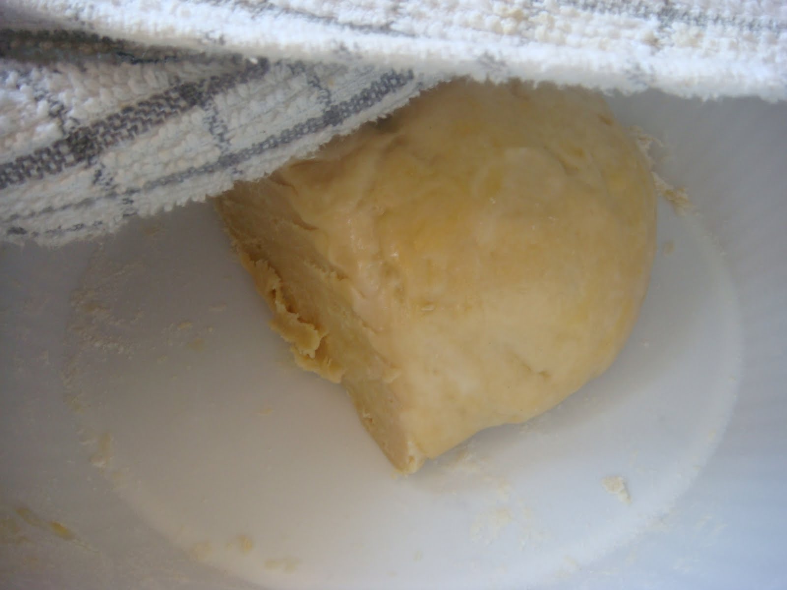 DOLCEmente SALATO: Ravioli freschi di patate con crema di funghi