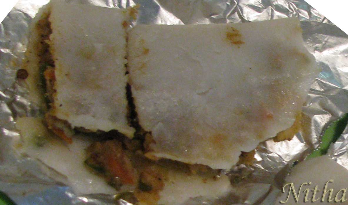 Amateur Perceptions: Meen Pathiri (Fish in Rice flour pan cake)