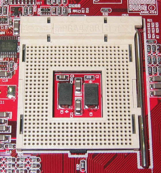 Tutto su memorie e Cpu: CPU: Socket 478