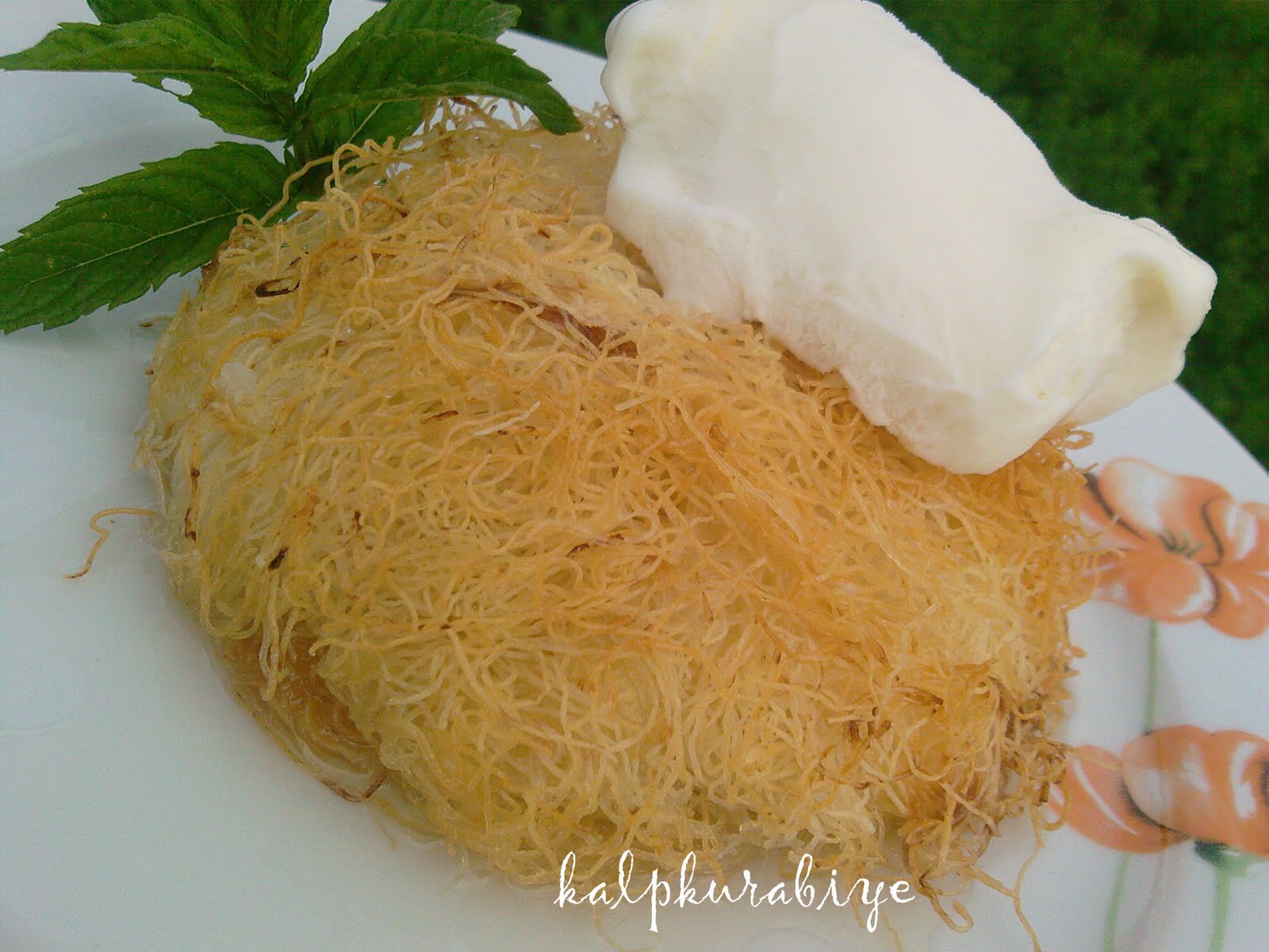 Bomba Yemek Tarifleri: ŞERBETLİ TATLILAR |Tatlı Yemeklerim