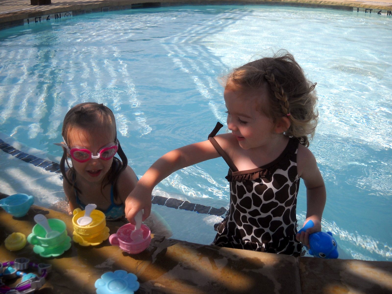 Milla's Many Adventures: Shrek, The Pool & Chuck E Cheese...