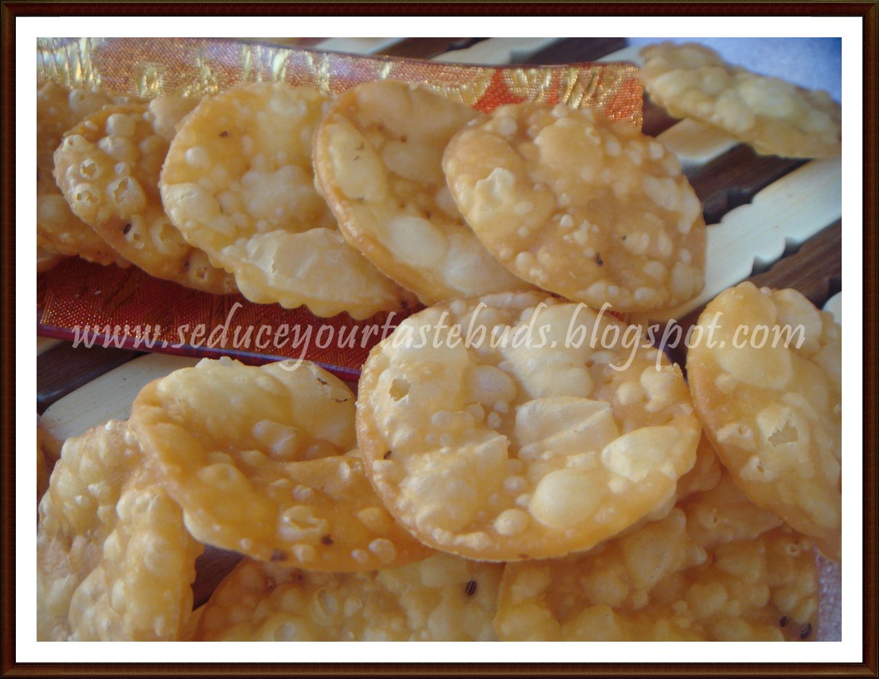 Papadi | Papari Puri - Seduce Your Tastebuds...