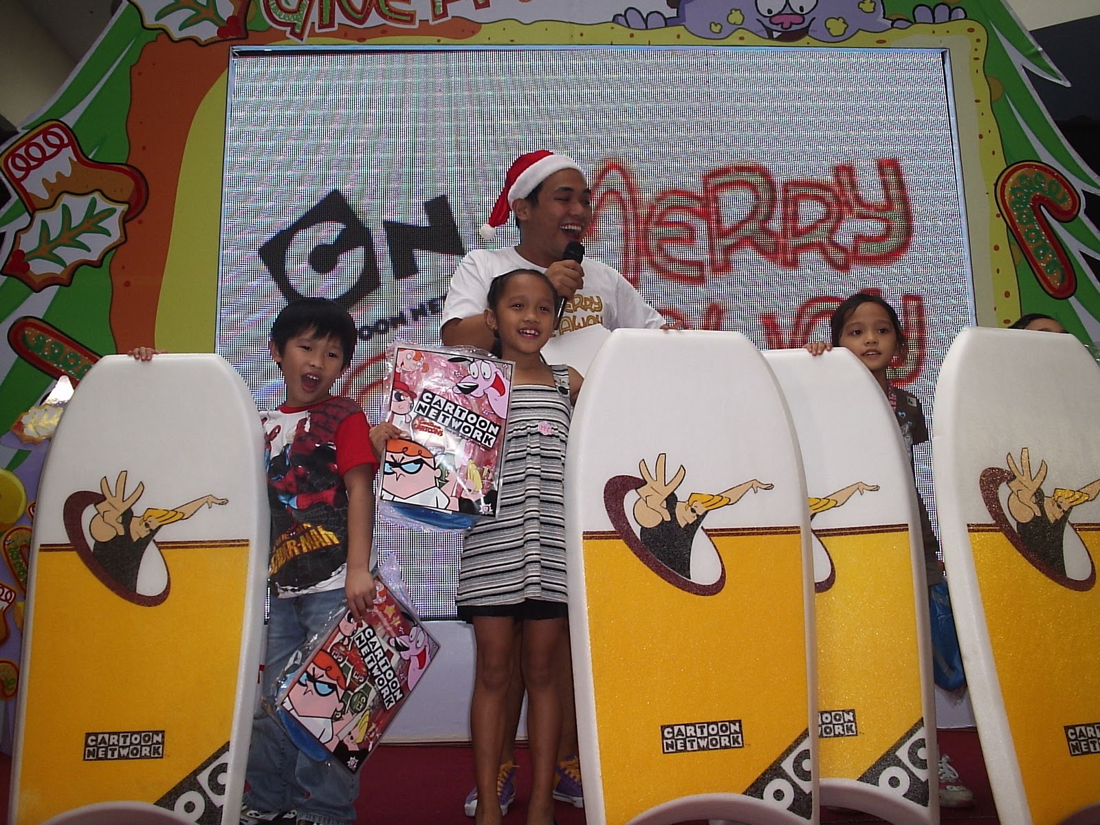 Purple Plum Fairy: Cartoon Network's Merry Giveaway