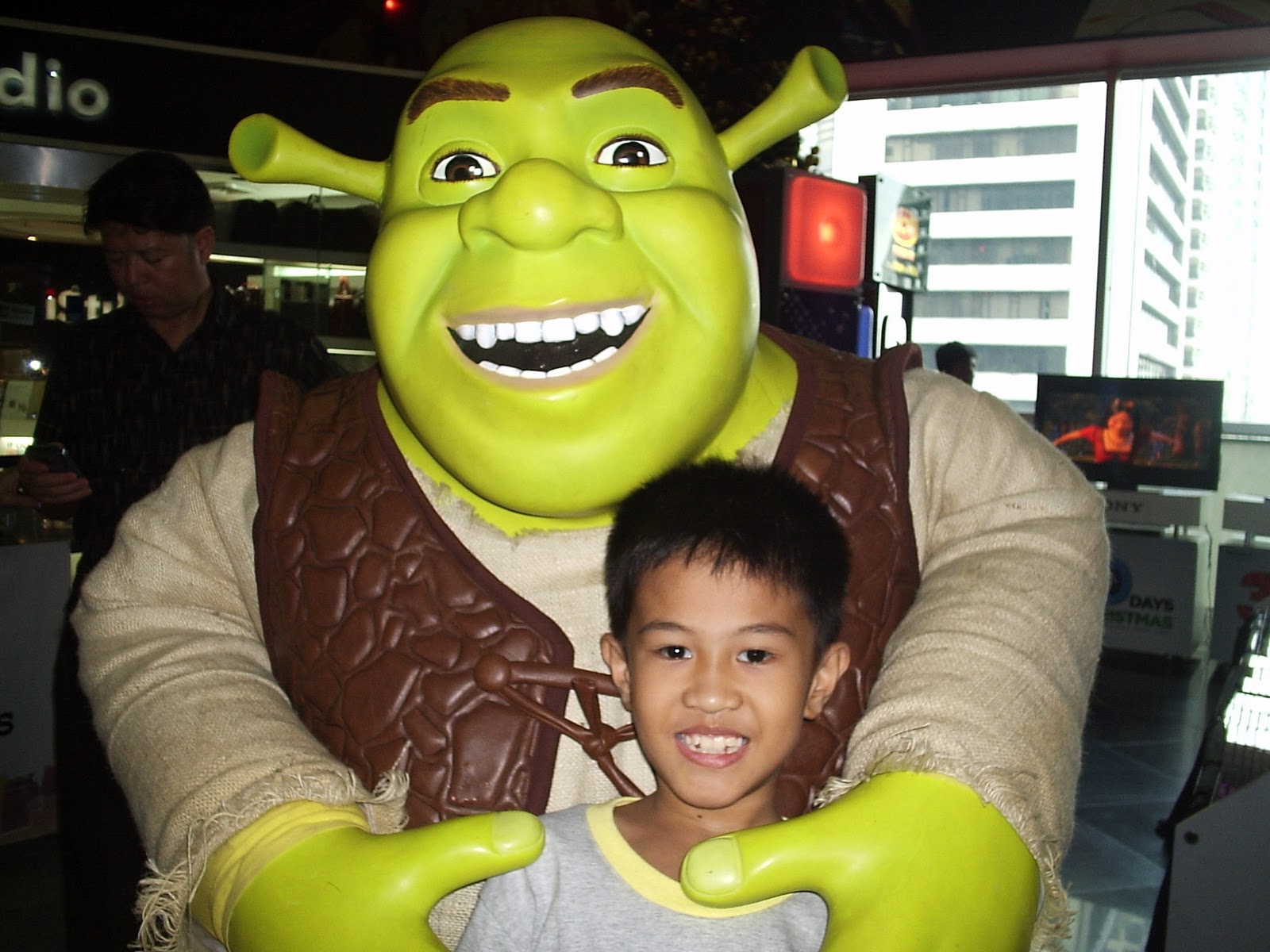 Purple Plum Fairy: Shrek Saga in Blu-Ray Now Available