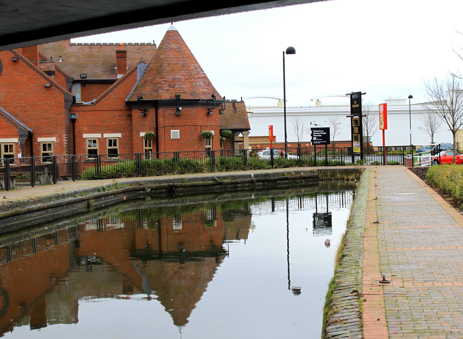 Captain Ahab's Watery Tales: Bentley Canal, Wednesfield Junction Update