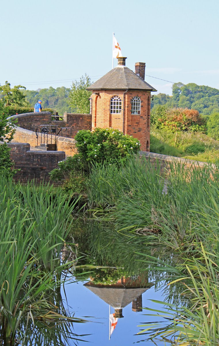 Captain Ahab's Watery Tales: Wolverley to The Bratch