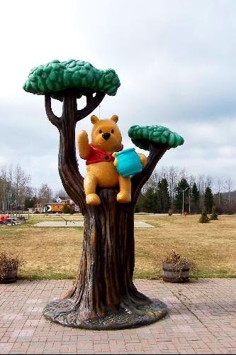 A Portrait of the Visual Arts in Canada: Winnie The Pooh: Winnipeg and ...