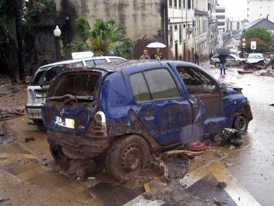Bloogle Incrivel: Fotos das Cheias na Madeira