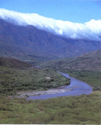 CuNdInAmArCa!! eL cOrAzÓn De CoLoMbIa!!: OrOgRaFíA!!!