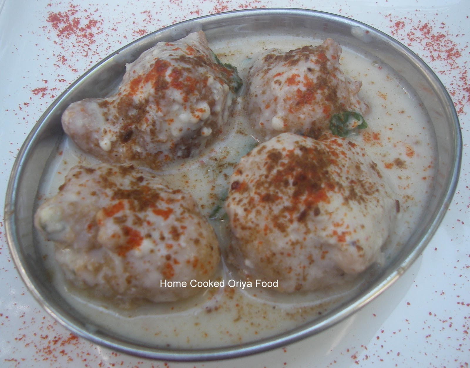 Oriya Food: Dahi Bara and Aloo dum and Ghuguni