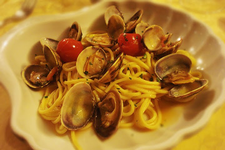 Pasta Porn & Gamberone - On the Wine Trail in Italy