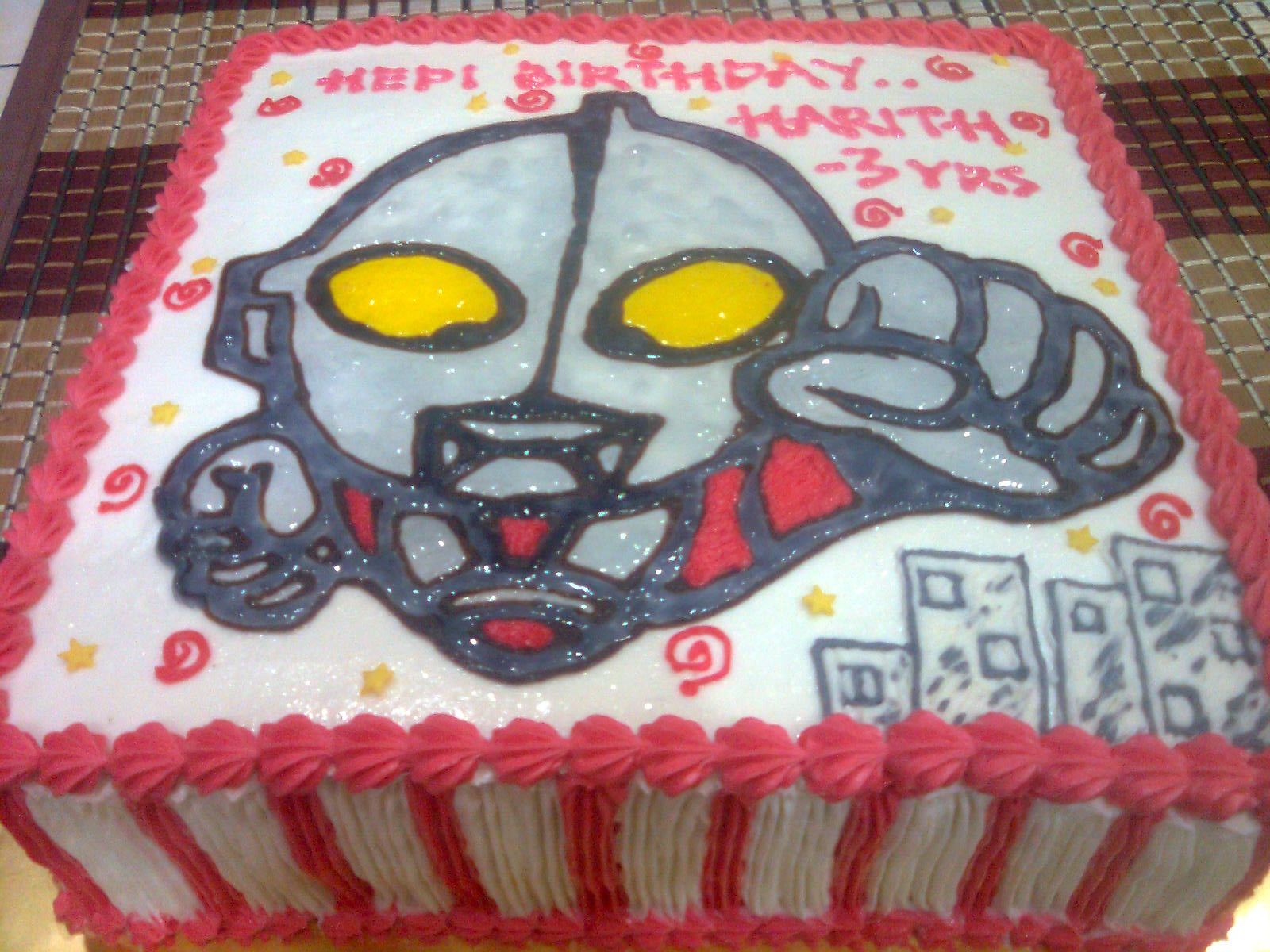 FEINAZCAKESHOUSE: Kek Ultraman (KBC 93)