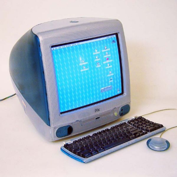 Oggigiorno: iPhone4 e' piu' performante di iMac del 2000