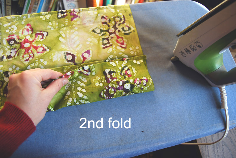 Second Womb Slings: Infant scale sling tutorial