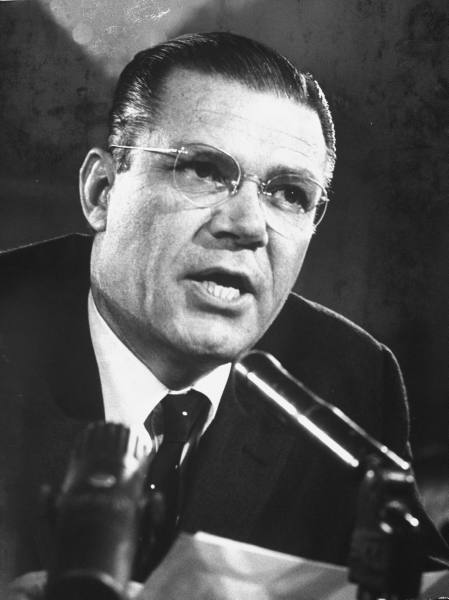 ROBERT MCNAMARA 1916-2009 | Coop57
