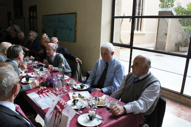 PROVINCIA ARAGÓN SJ: FOTOS DEL APERITIVO, COMIDA CON JESUITAS Y ...