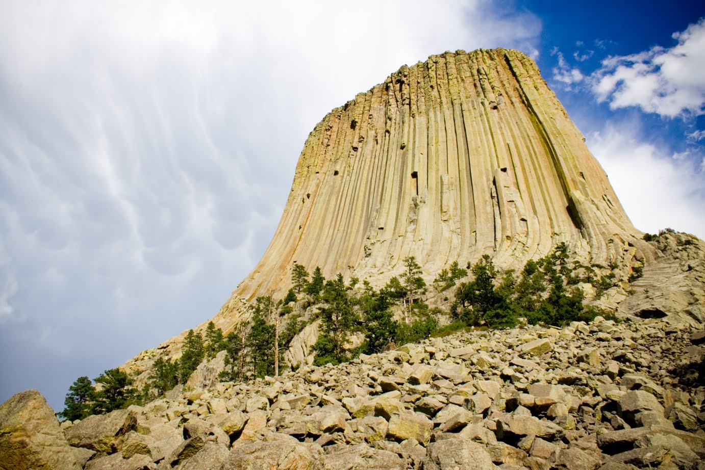 Curtis' Photos: Leaving Yellowstone and Devil's Tower