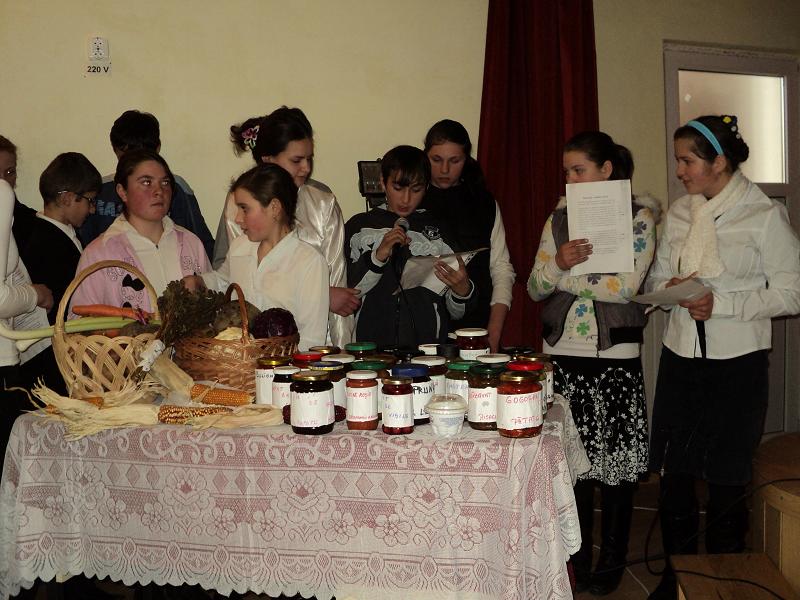 Şcoala Unţeni: ,,Alimentatia corecta si echilibrata"