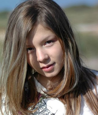 Emely 18 - Cosas de la vida