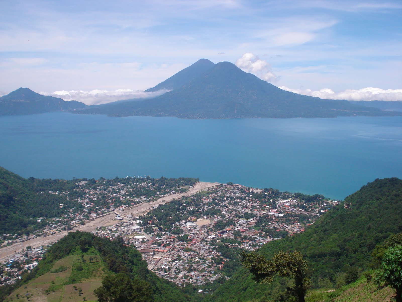 Carlos Buendía: DÍA 6 DE AGOSTO – Viaje hacia Atitlán y ciudad de ...