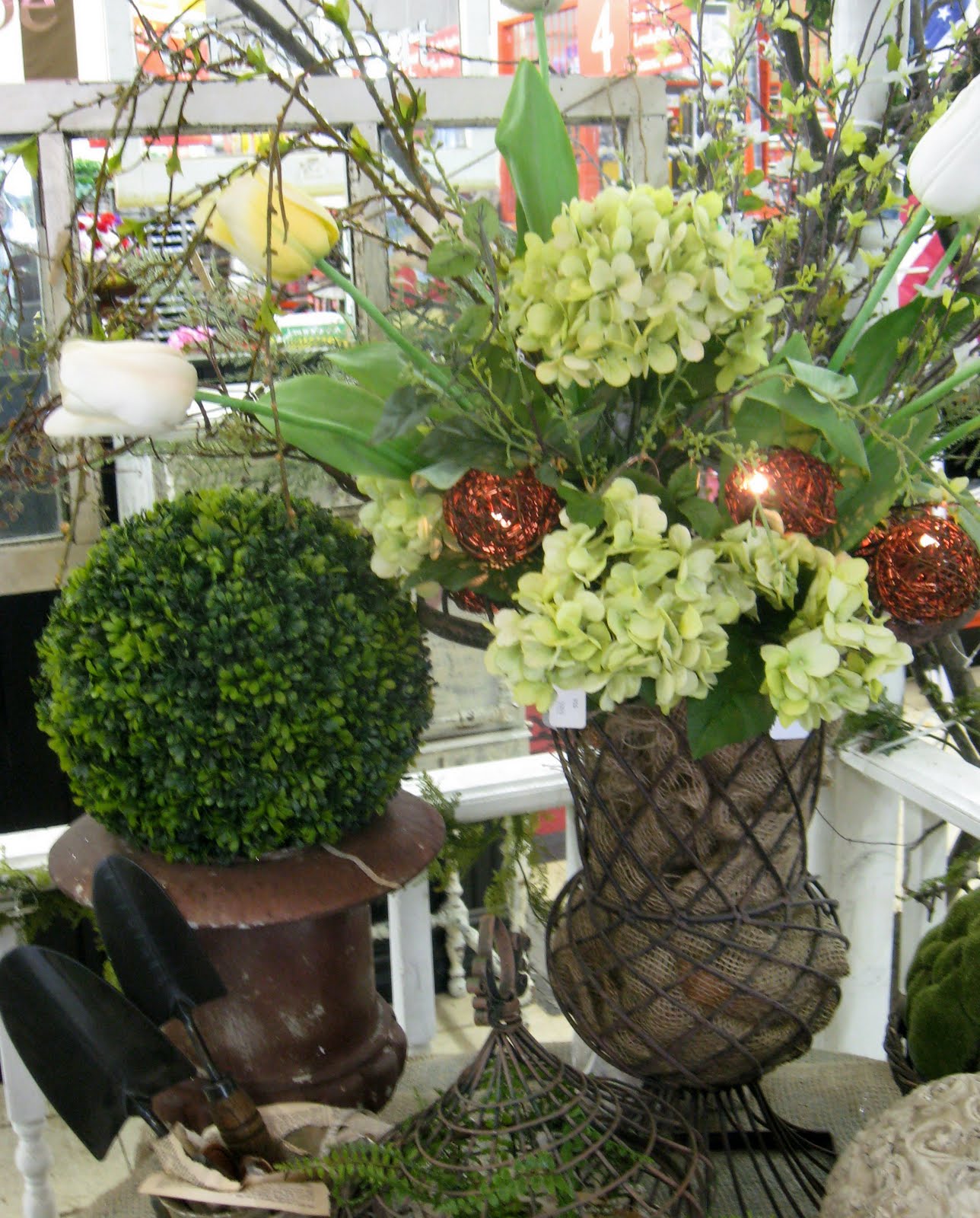 Horton's Home & Garden: Spring in the Garden