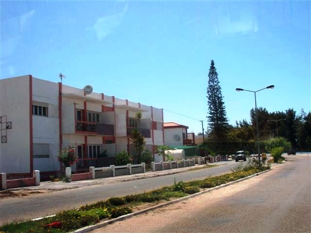 TOMBWA (Porto Alexandre), cidade coragem... em franca recuperação?