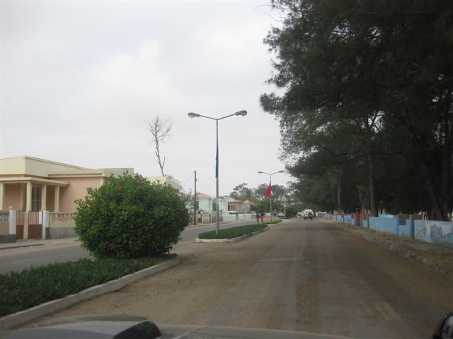 TOMBWA (Porto Alexandre), cidade coragem... em franca recuperação?