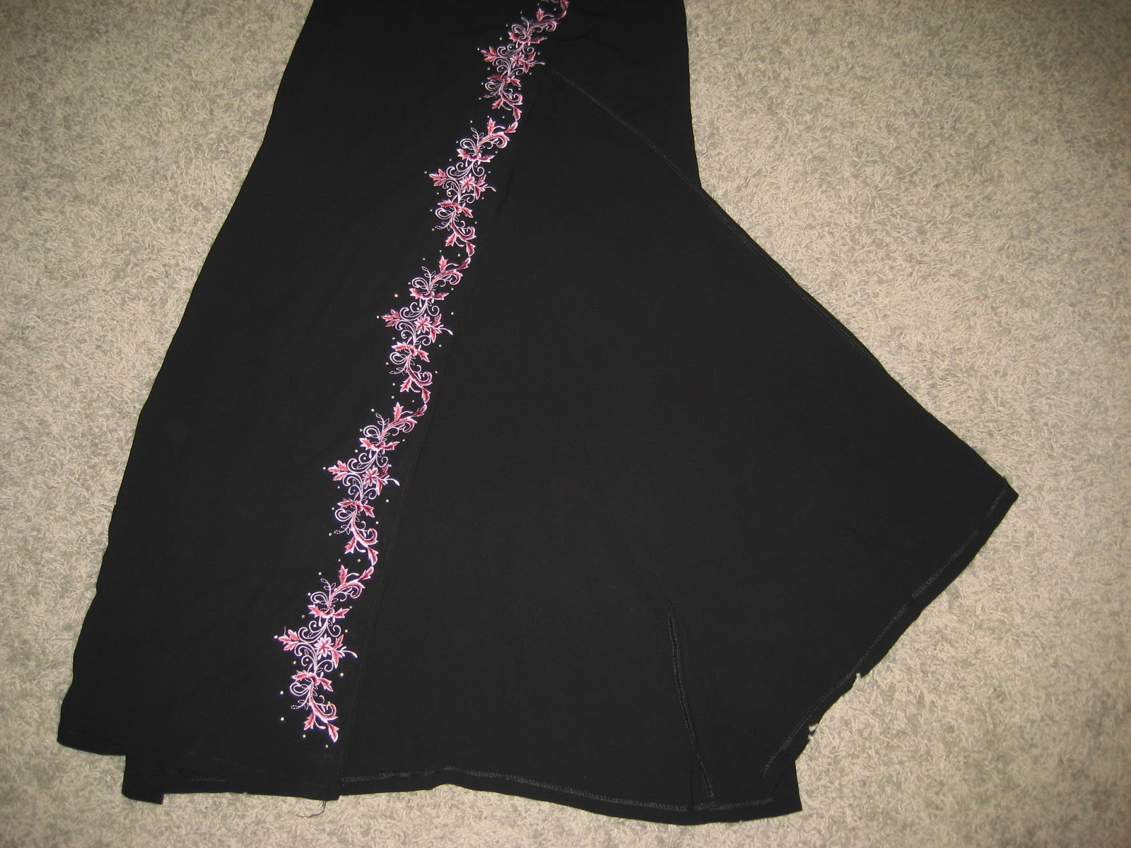 Galeri Jubah & Abaya: 11599 - ABAYA HITAM BERCORAK SULAMAN BUNGA MERAH