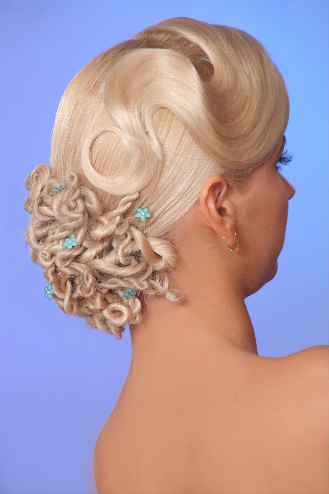 Beauty Creativ Salon înfrumuseţare: Coafuri de ocazie