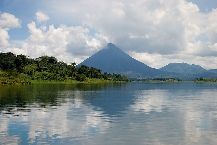 Costa Rica Lake Arenal Real Estate: International Living - Moving To ...