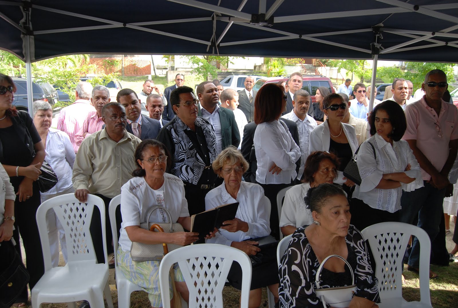 : SEPULTAN AYER LOS RESTOS DE MADRE DE LUIS INCHAUSTI