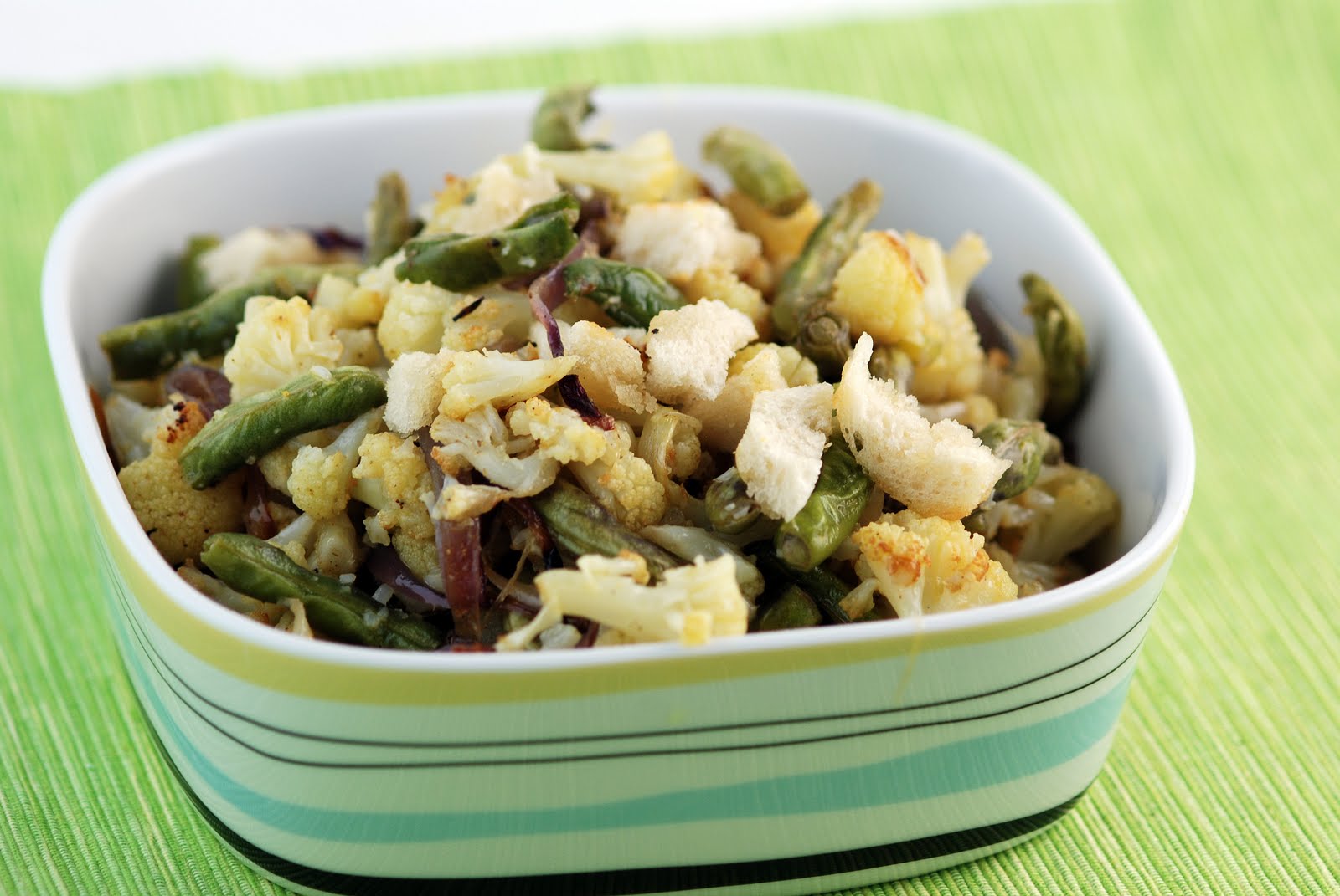 Vegetable Matter Curried Green Beans And Roasted Cauliflower With Cilantro Yogurt Sauce