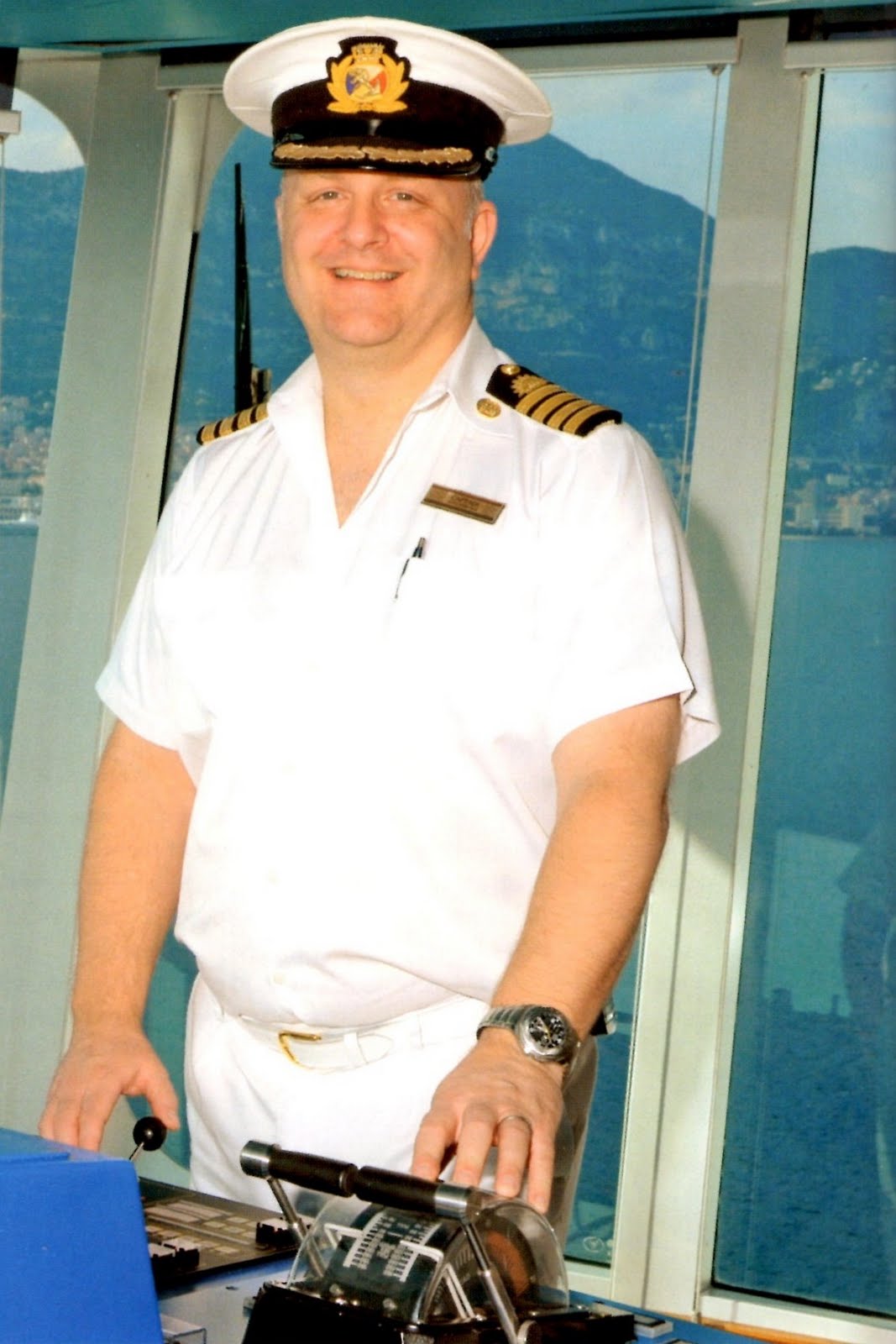 ORIANA of 1995: Upcoming change of captains