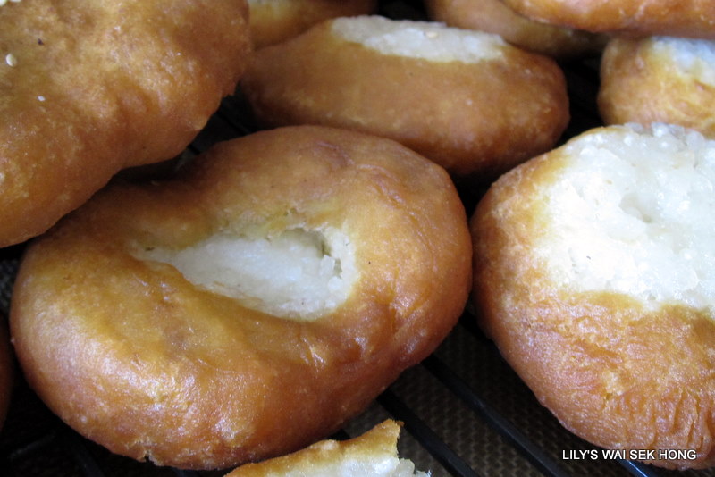 Lily's Wai Sek Hong: Chinese Doughnut With Glutinious Rice