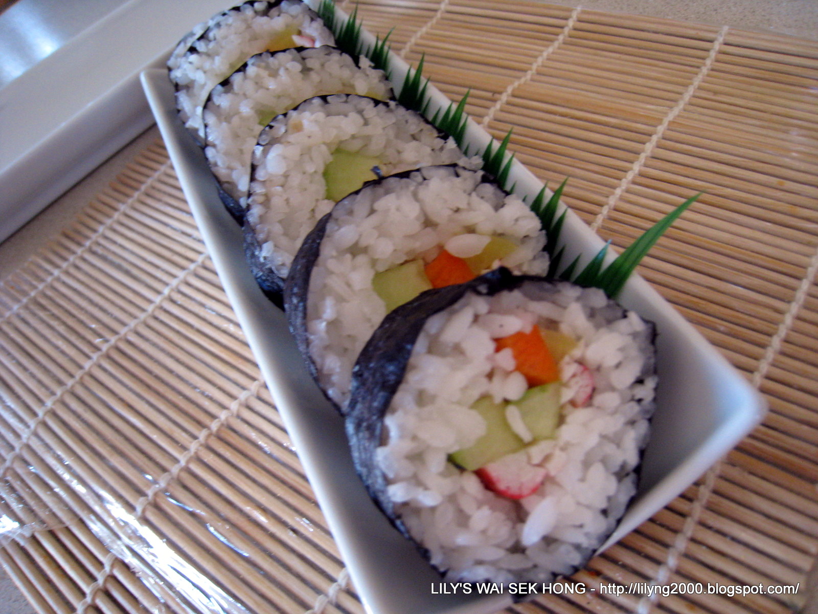 Lily's Wai Sek Hong: Futomaki - Thick Sushi Roll