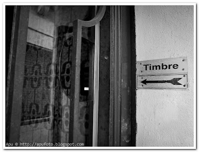 Pintando Fotos by APU: "LLamar al Timbre"