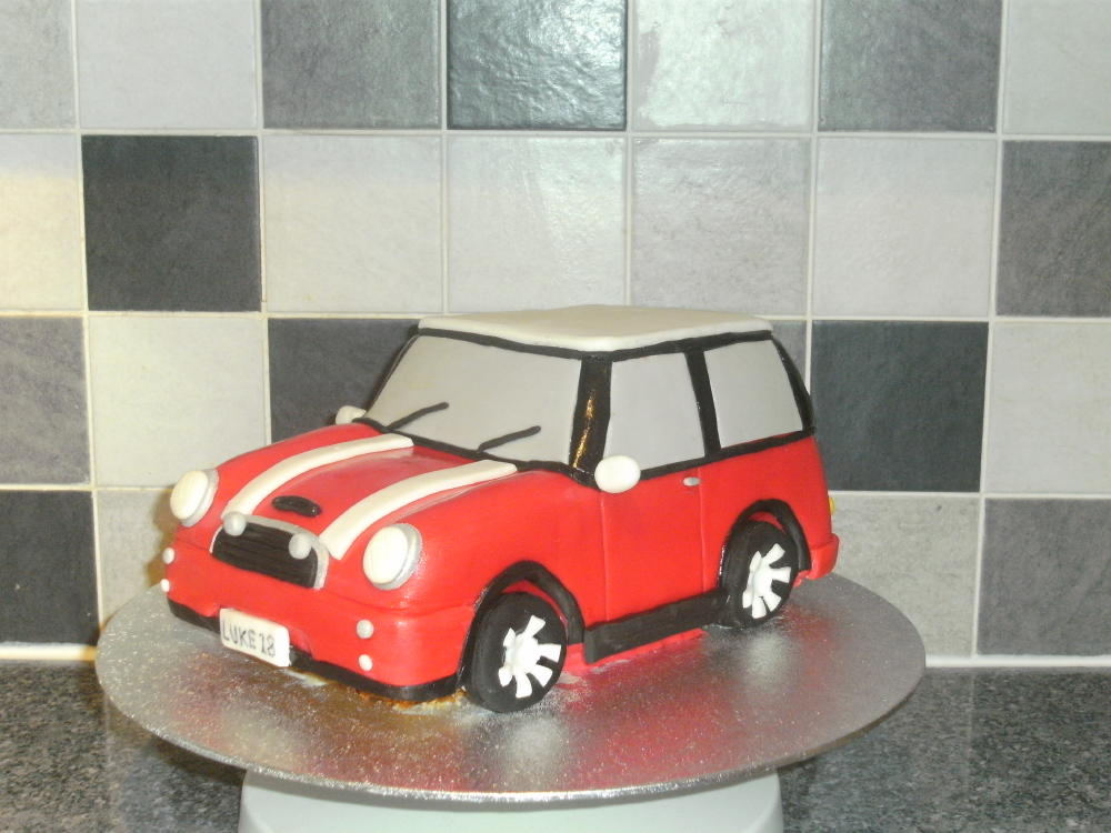 Sam's Cakes: Mini Cooper Cake