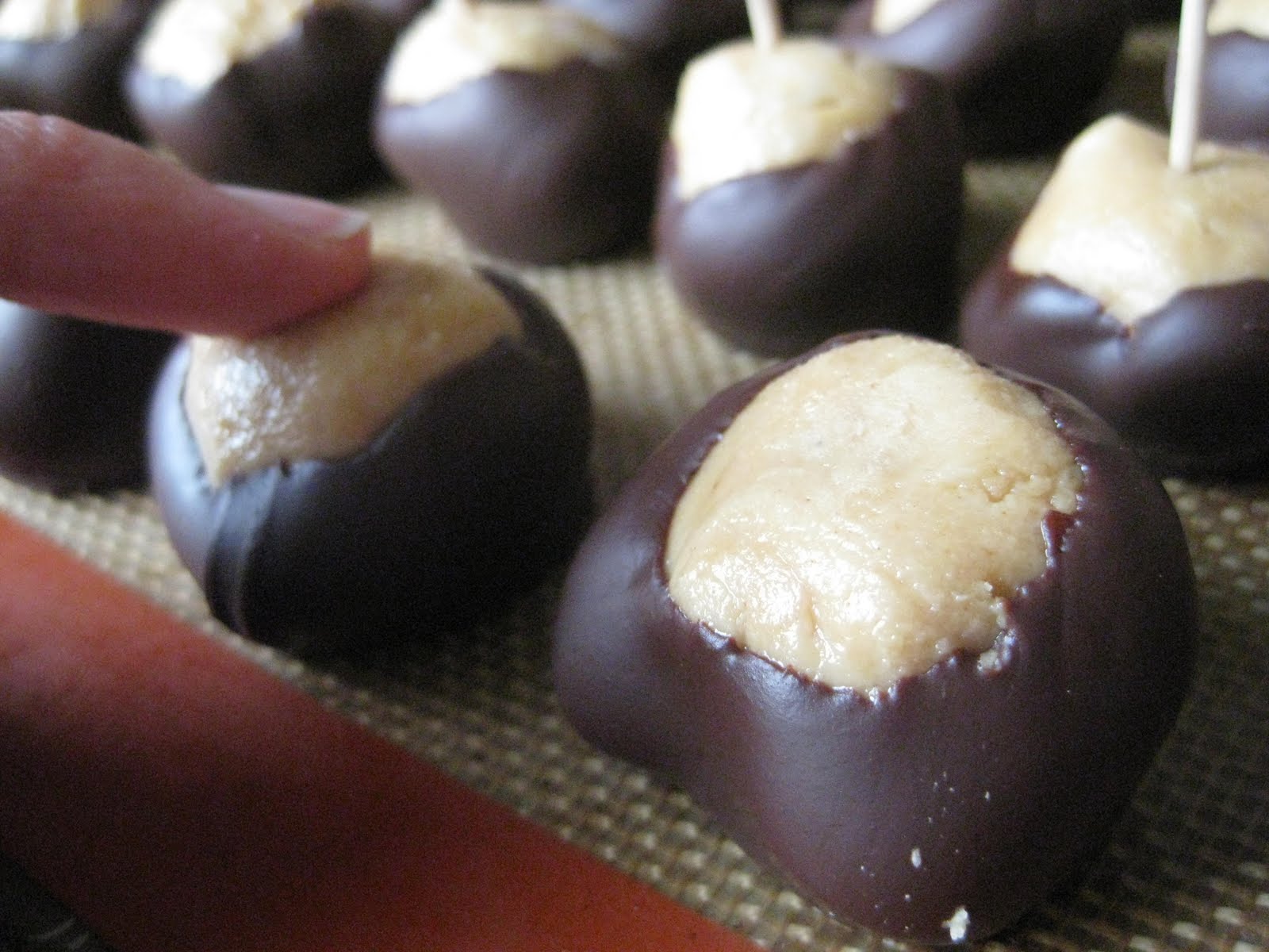 Sweet Peas and Pumpkins: Buckeye Buckeyes