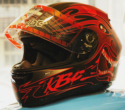 Motorcyclist At Large: Photos: KBC Beast helmet