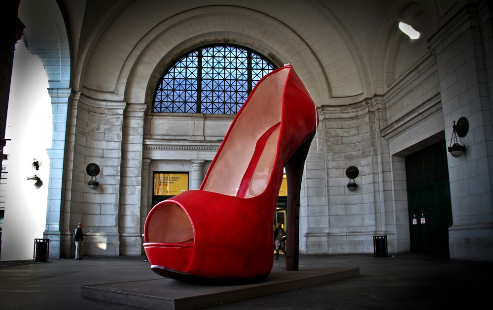 One Photograph a Day: Red Shoe