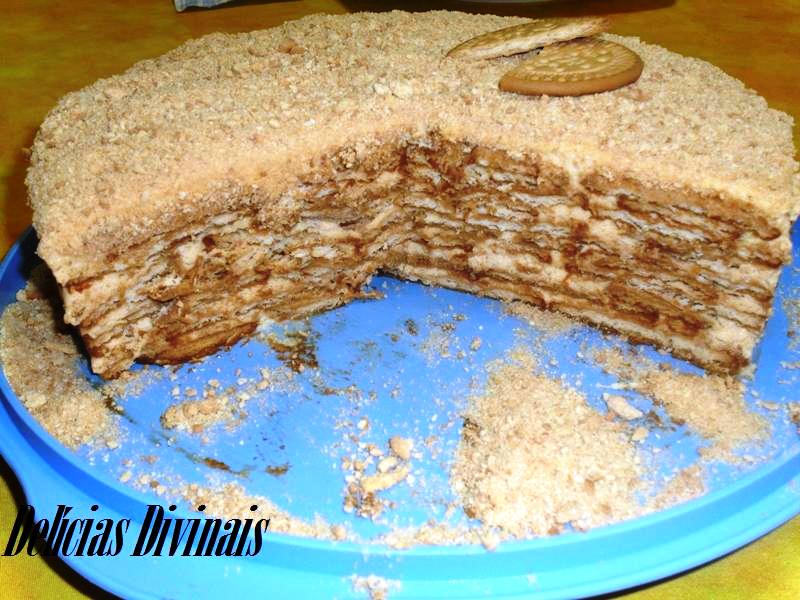 Delícias Divinais: Bolo de Bolacha