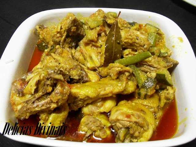 Delícias Divinais: Moamba de Galinha