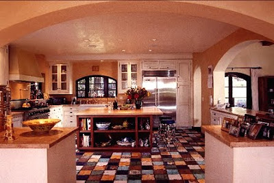 WEIRDLAND: Sean Penn & Robin Wright's home on sell