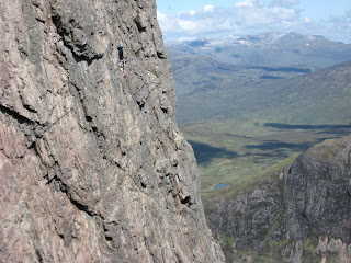 NOT QUITE - TOUCHING THE VOID: Curved Ridge, Glencoe 31st May, 2008