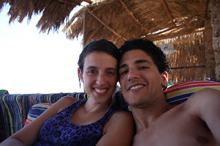 NO ES UNA LLAMA... ES UN CAMELLO!: R con R cigarro, R con R barril ...