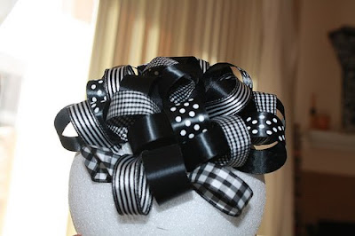 Becoming Dee: DIY: Ribbon Ball