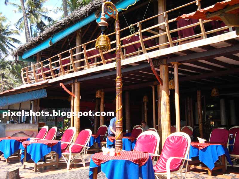 Varkala Beach And Varkala Cliff side Photos - Cliff side Restaurants ...